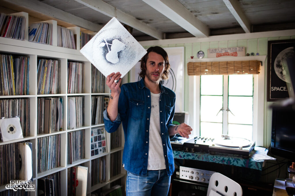 Zach Cowie - Dust & Grooves. Vinyl Collection Books