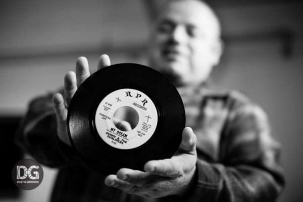 Justin 'Rambo' Salinas - Dust & Grooves. Vinyl Collection Books