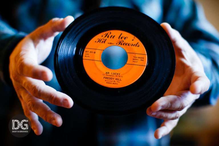 Justin 'Rambo' Salinas - Dust & Grooves. Vinyl Collection Books