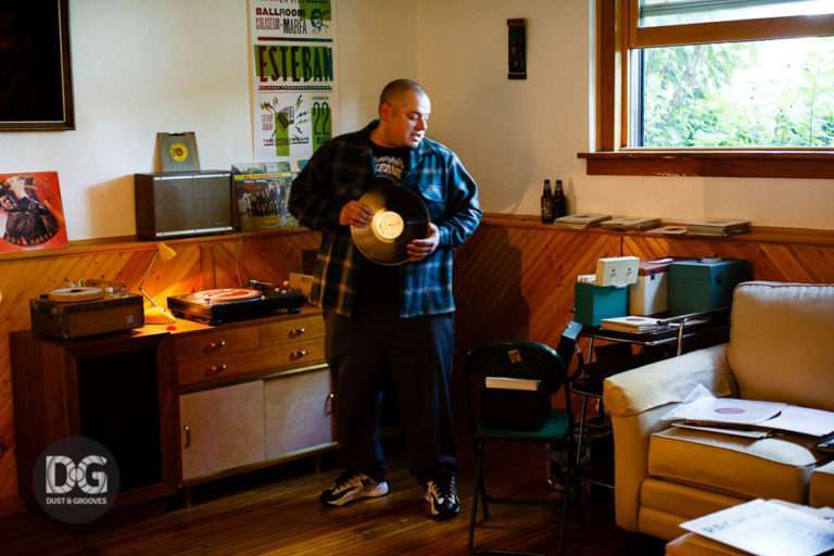 Justin 'Rambo' Salinas - Dust & Grooves. Vinyl Collection Books