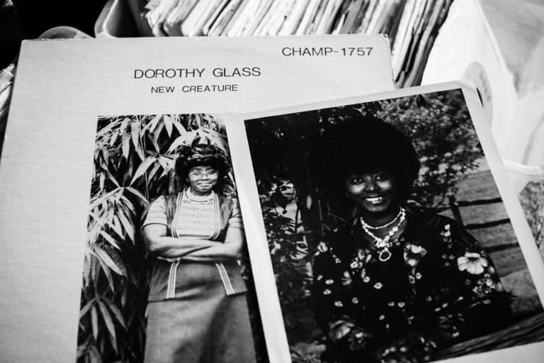 Greg Belson – Dust & Grooves. Vinyl Collection Books