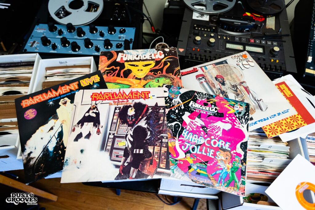 Binky Griptite - Dust & Grooves. Vinyl Collection Books